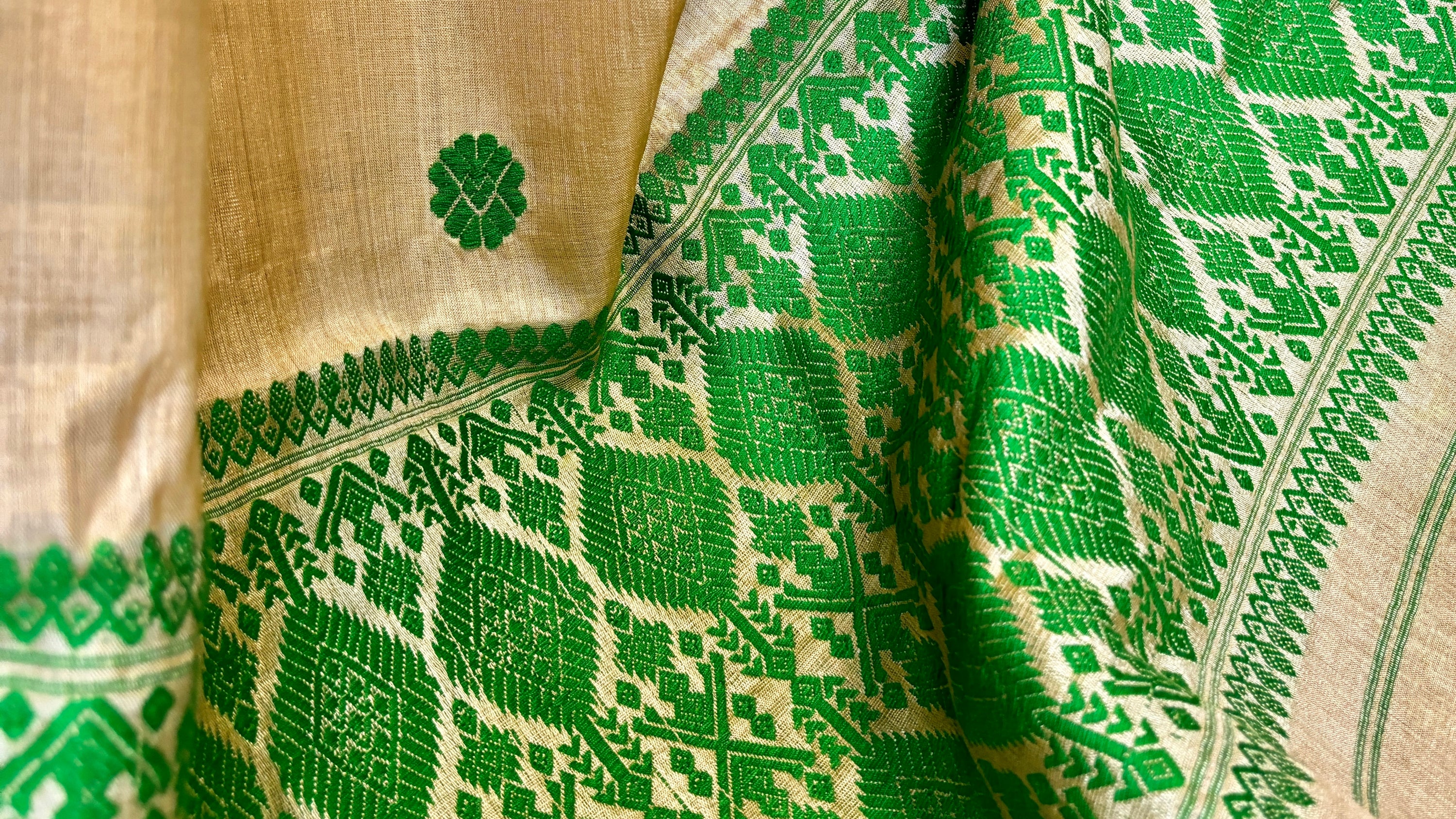 Discover tradition-infused clothing for everyday style with Arras.